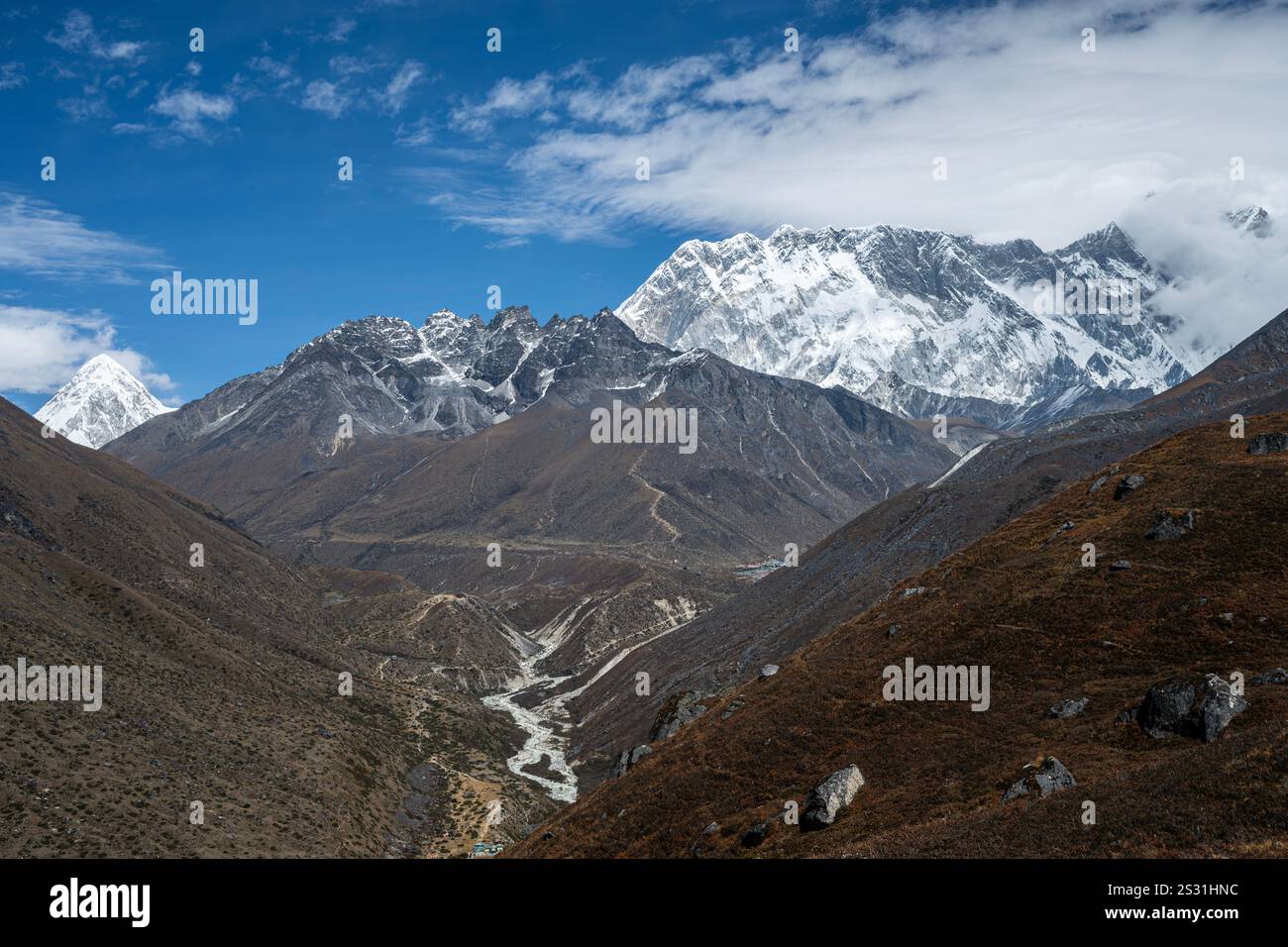 En Route Ama Dablam Base Camp. Majestic Views of Pumori and Nuptse ...