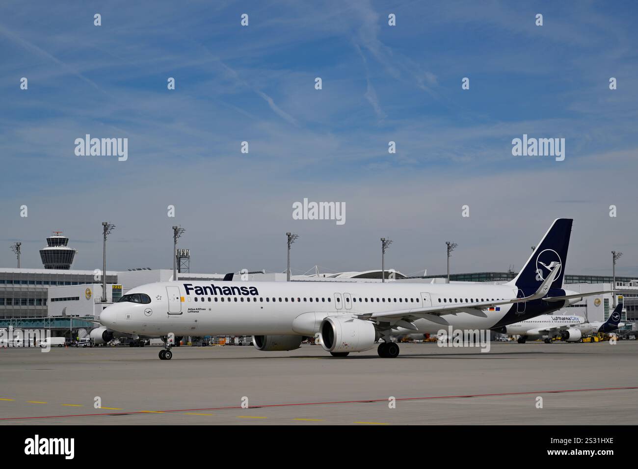 Lufthansa, Fanhansa, Airbus, A321, Aircraft, Munich Airport, Airport ...