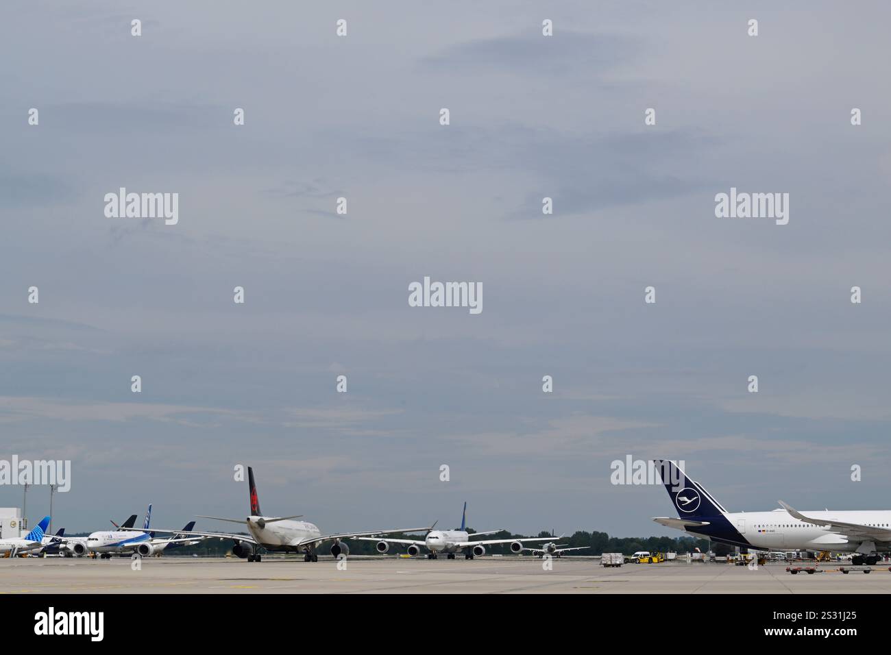 Aircraft, Munich Airport, Airport, Freising, Erding, Munich, Bavaria ...