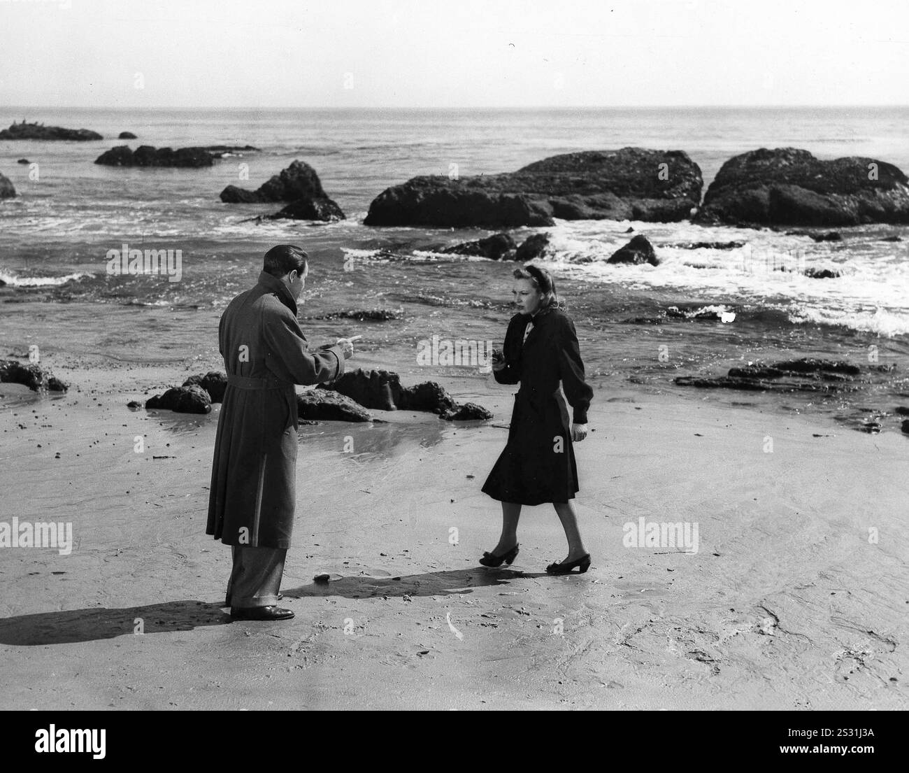AND THEN THERE WERE NONE LOUIS HAYWARD, JUNE DUPREZ Date: 1945 Stock ...