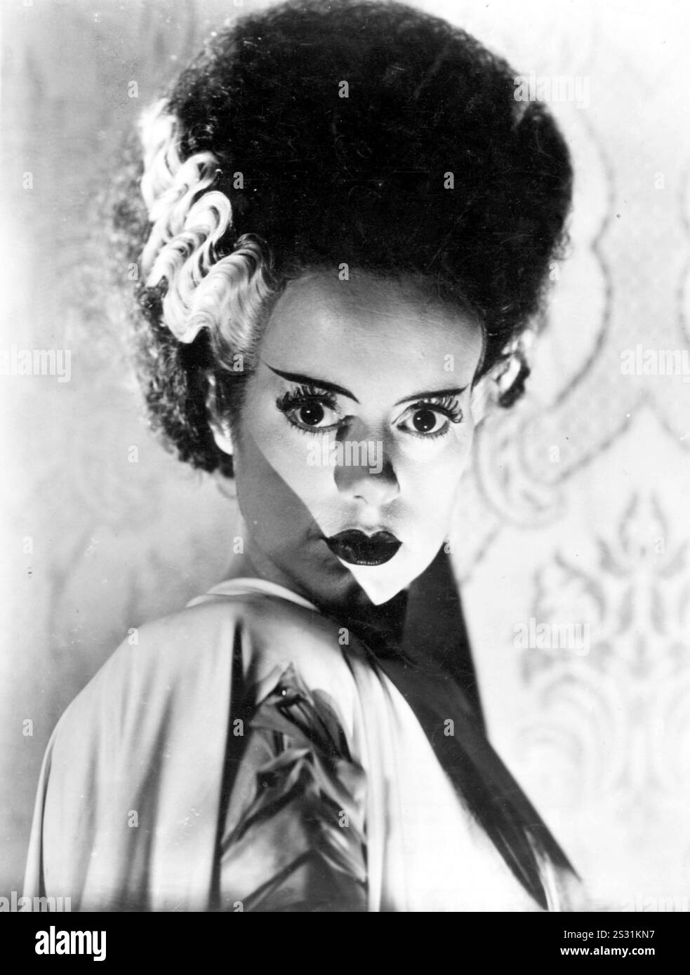 BRIDE OF FRANKENSTEIN ELSA LANCHESTER Date: 1935 Stock Photo - Alamy