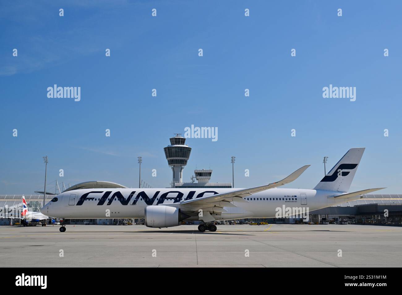 Finnair, Finn Air, Airbus, A350, A350-900, roll out, Terminal 1, Tower ...