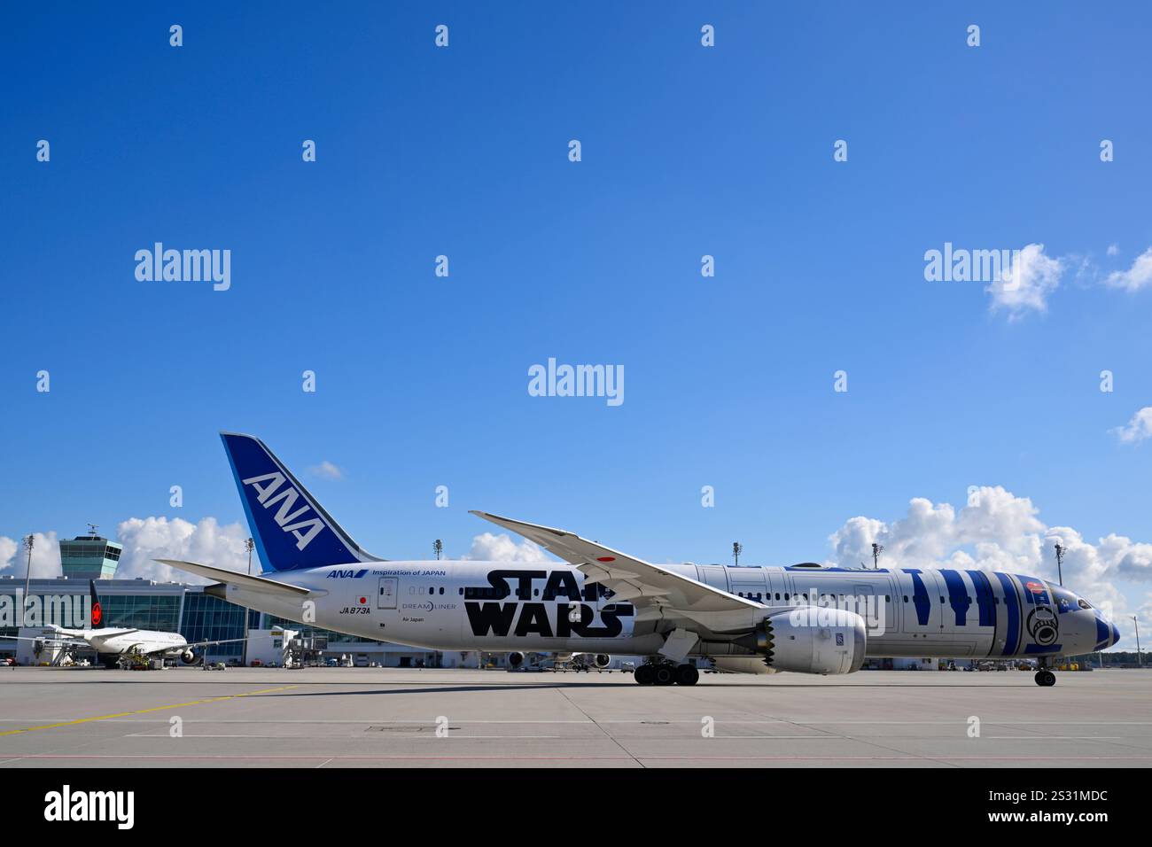 ANA, All Nippon Airways, Boeing, B787, Dreamliner, Star Wars, roll out ...