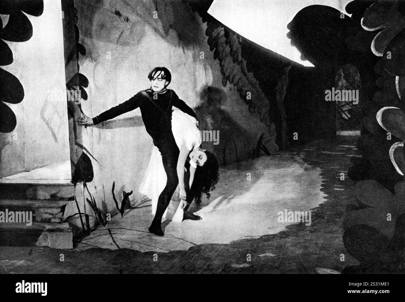 THE CABINET OF DR CALIGARI AKA Kabinett des Doktor Caligari, Das CONRAD ...
