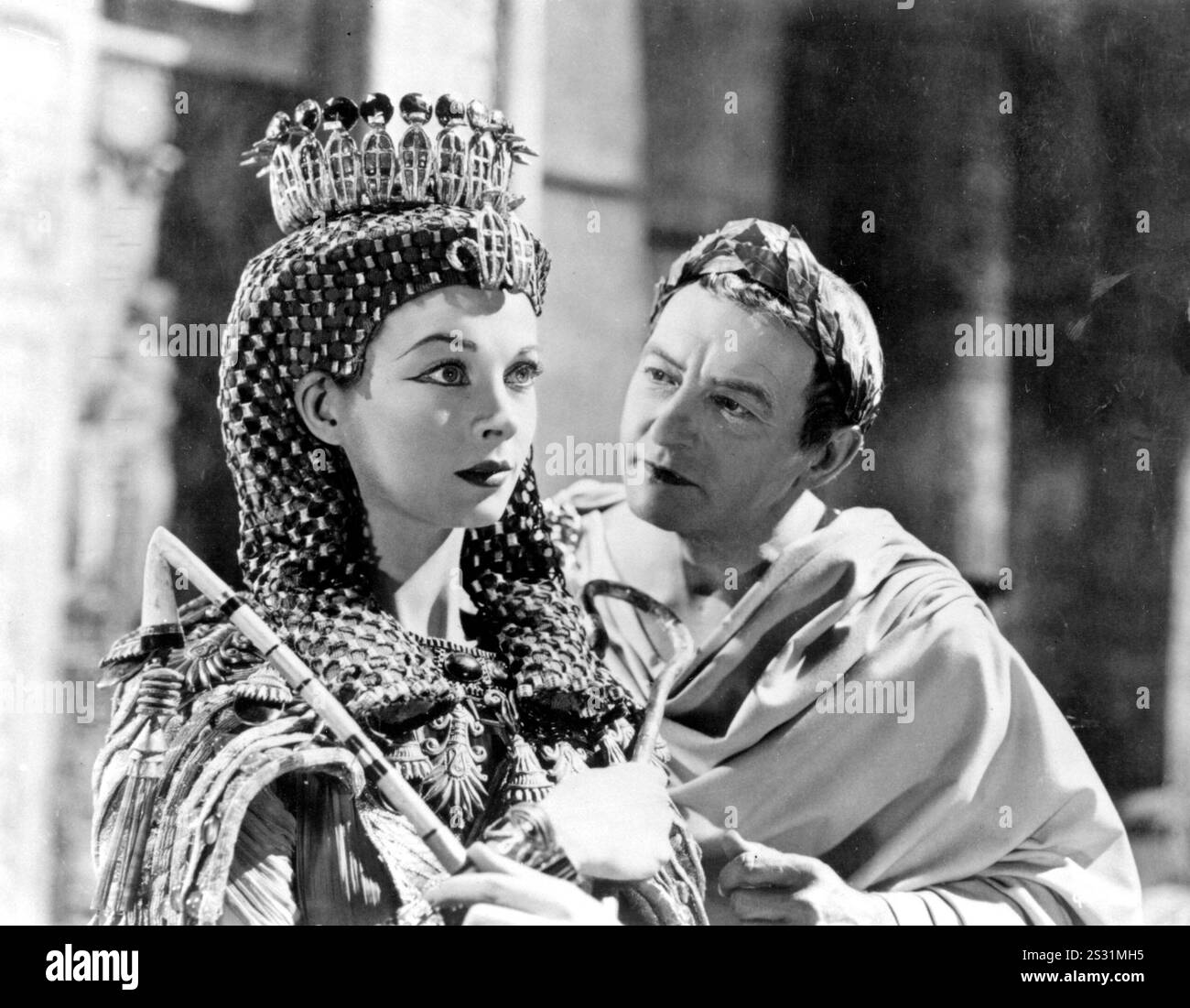 CAESAR AND CLEOPATRA RANK FILM ORG/TWO CITIES FIMS VIVIEN LEIGH as ...