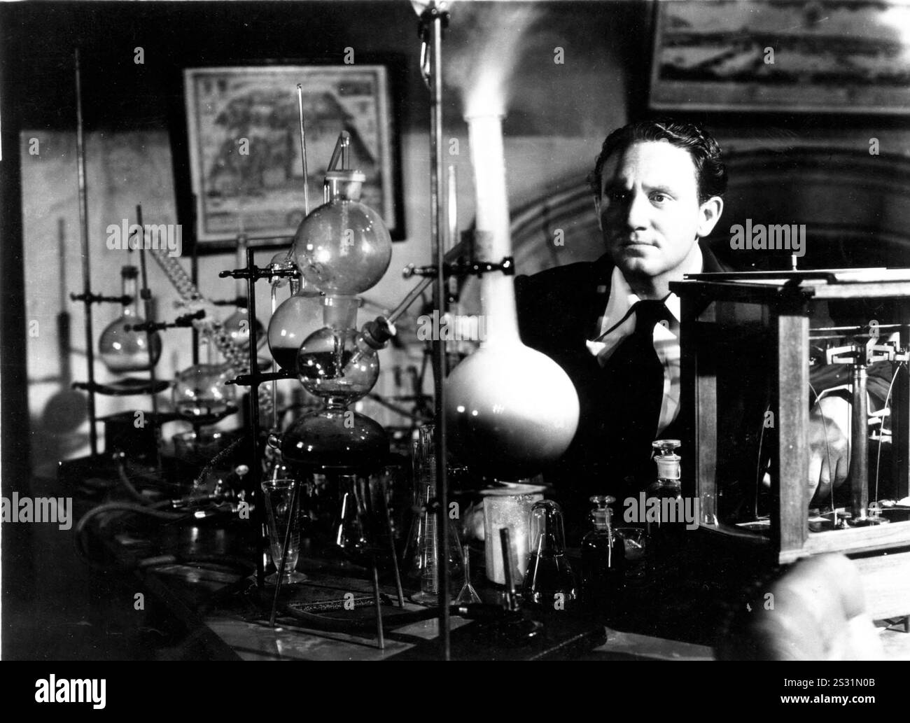 DR JEKYLL AND MR HYDE SPENCER TRACY Date: 1941 Stock Photo - Alamy