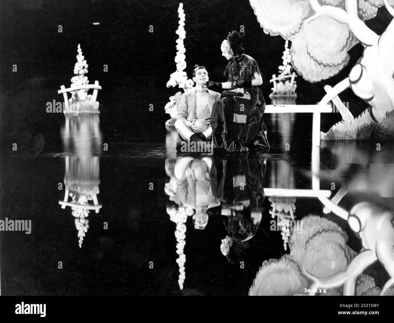 EVERGREEN BARRY MacKAY AND JESSIE MATTHEWS COPYRIGHT: GAUMONT BRITISH ...