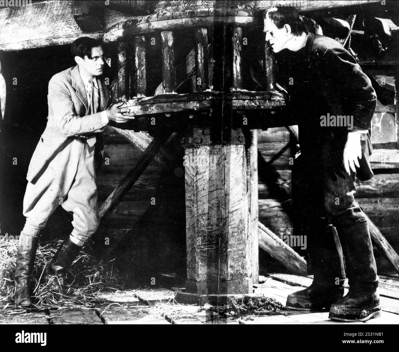 FRANKENSTEIN COLIN CLIVE, BORIS KARLOV Date: 1931 Stock Photo - Alamy