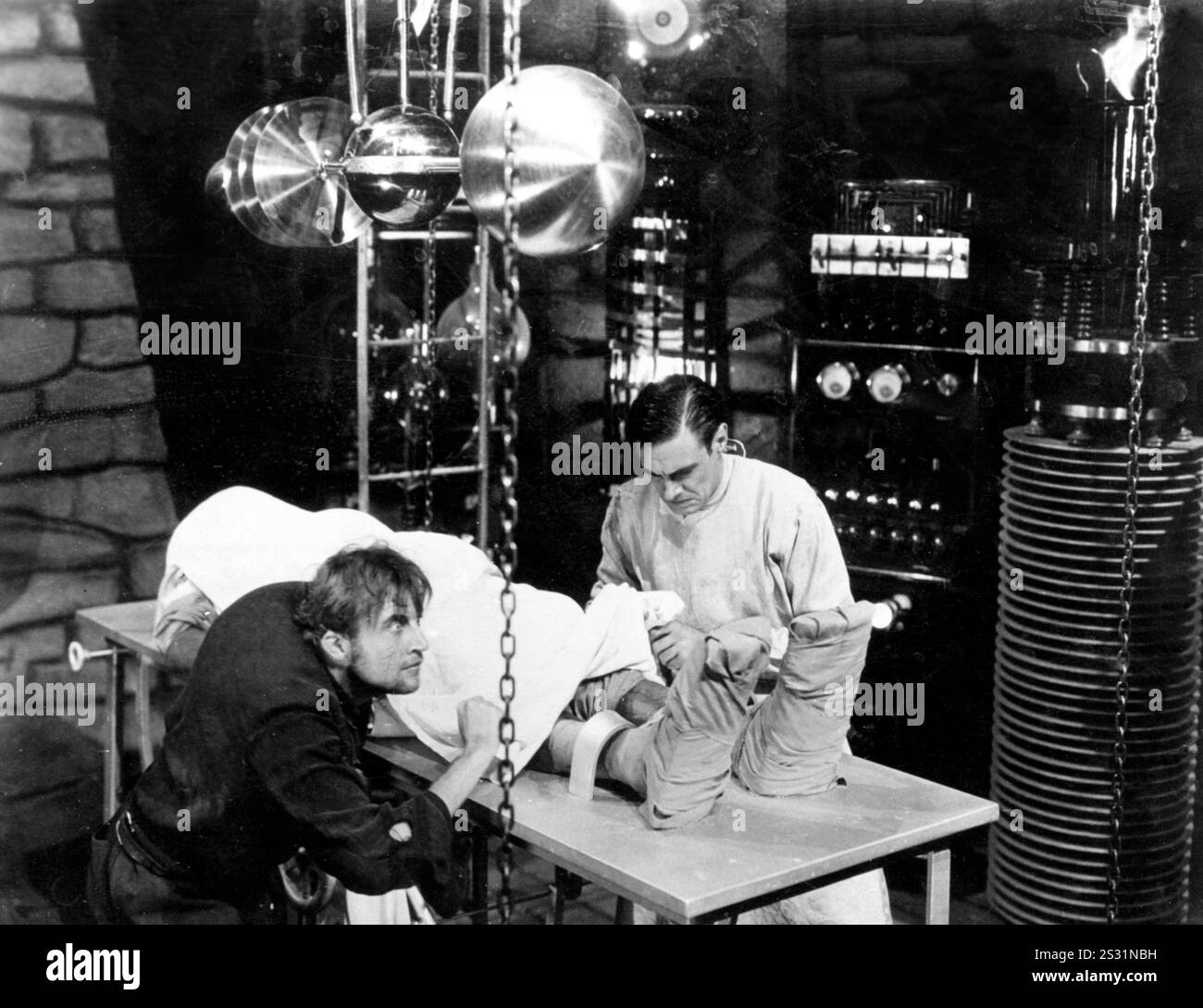 FRANKENSTEIN COLIN CLIVE, DWIGHT FRYE Date: 1931 Stock Photo - Alamy