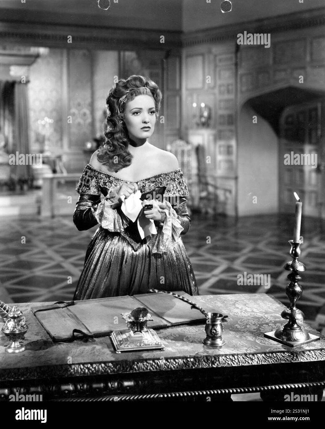 FOREVER AMBER LINDA DARNELL COPYRIGHT: 20TH CENTURY FOX Date: 1947 ...