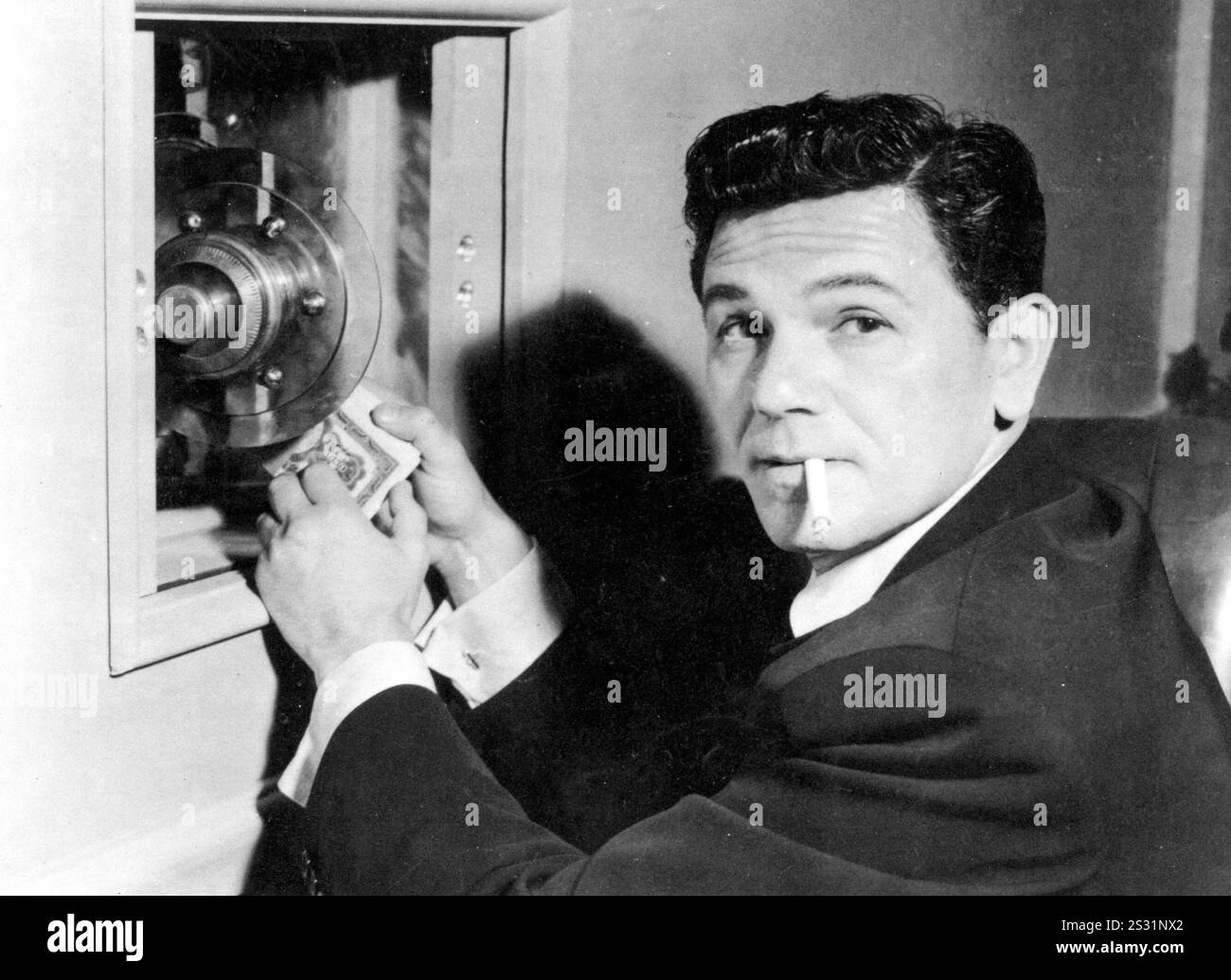 FORCE OF EVIL MGM JOHN GARFIELD Picture from the Ronald Grant Archive ...