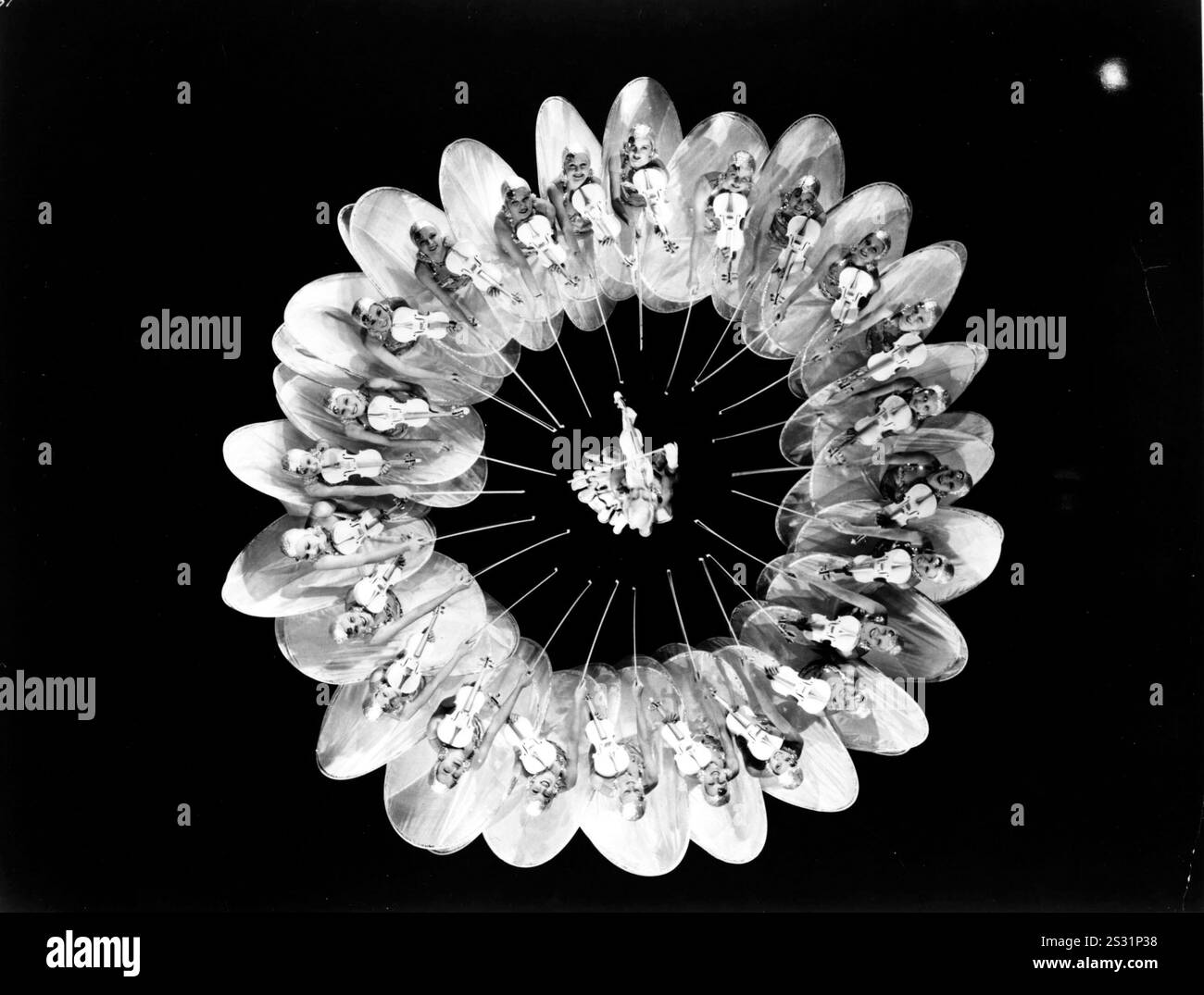 Gold diggers hi-res stock photography and images - Alamy