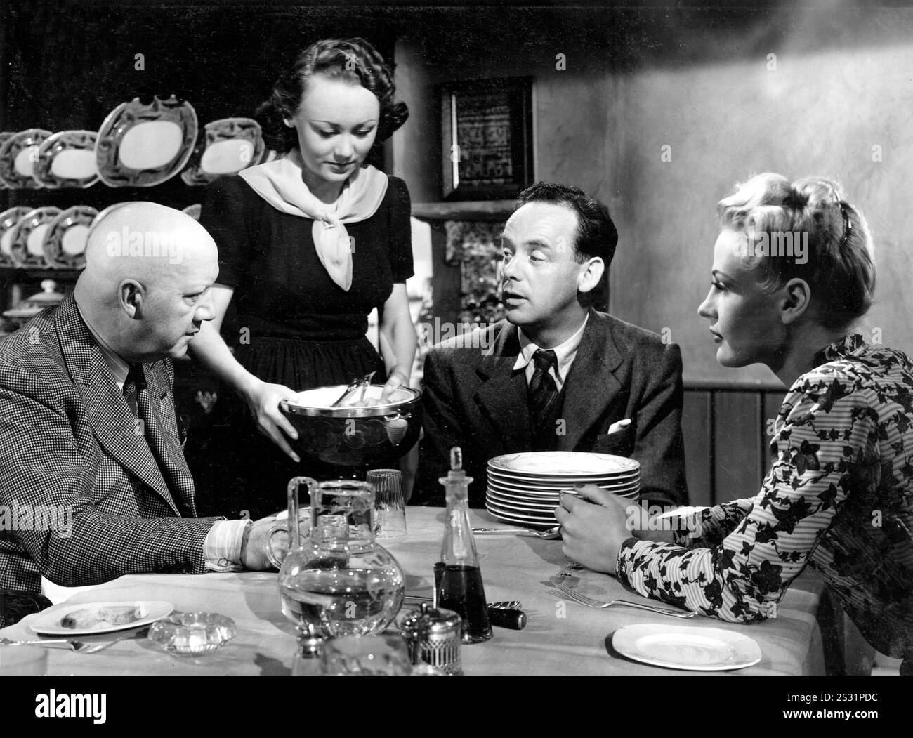 THE HALF WAY HOUSE ALFRED DRAYTON, GLNIS JOHNS, MERVYN JOHNS, VALERIE ...