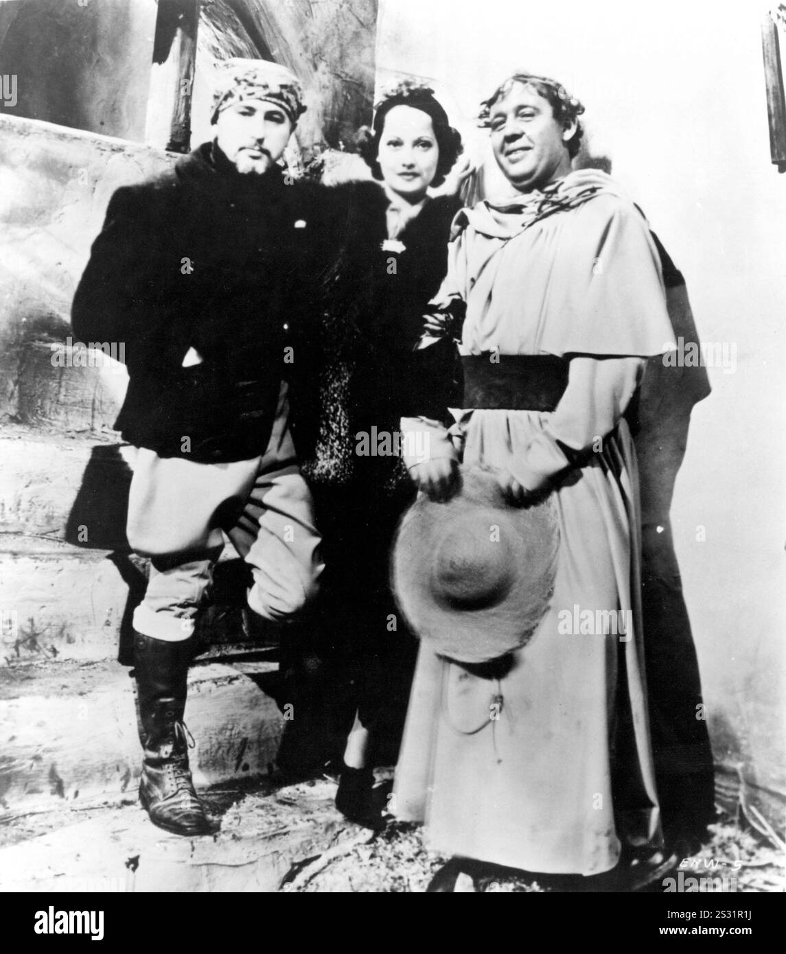 Charles laughton claudius merle oberon Black and White Stock Photos ...