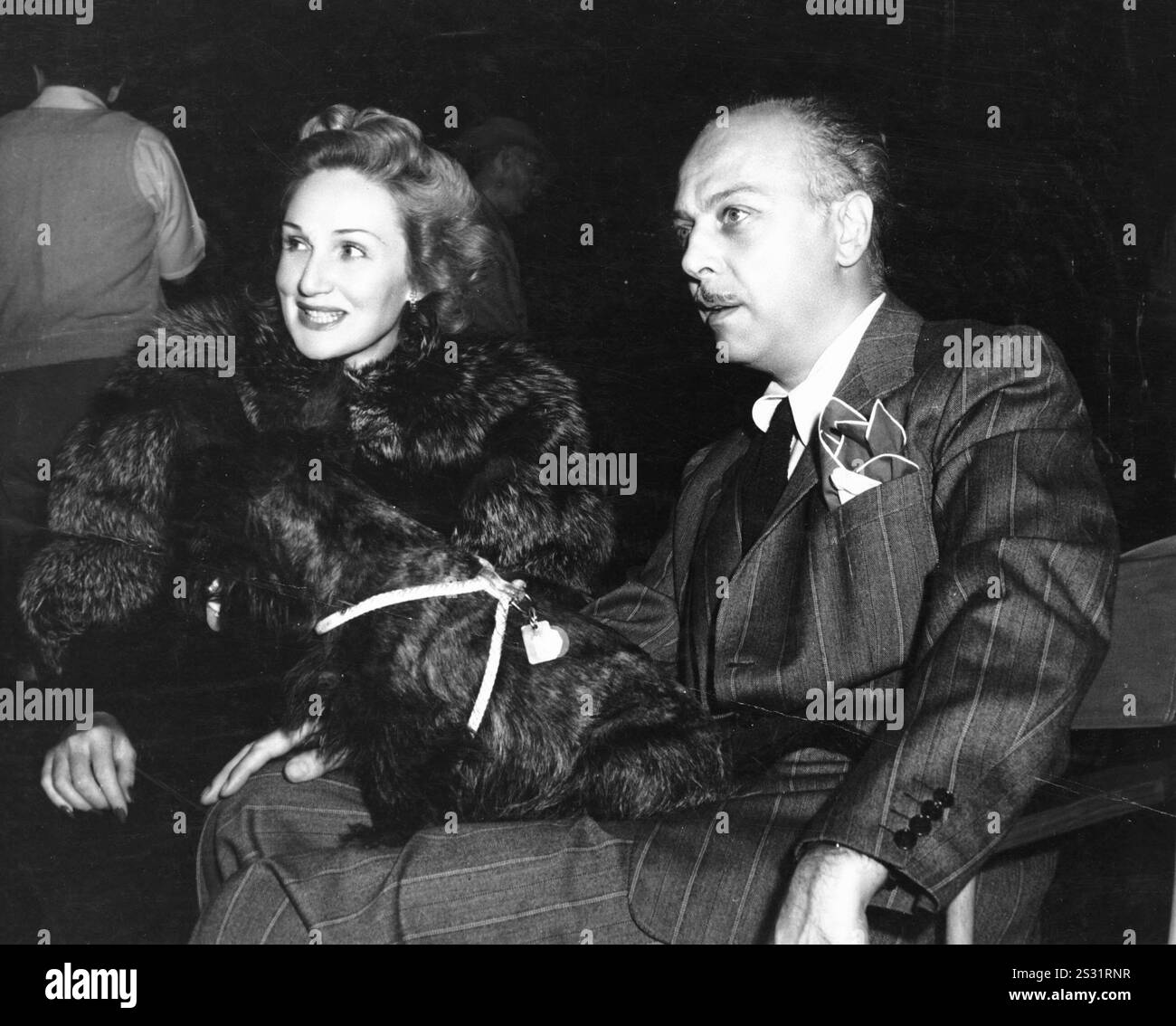 SANDRA GAHLE AND MITCHELL LEISEN ON THE SET OF THE LADY IS WILLING ...