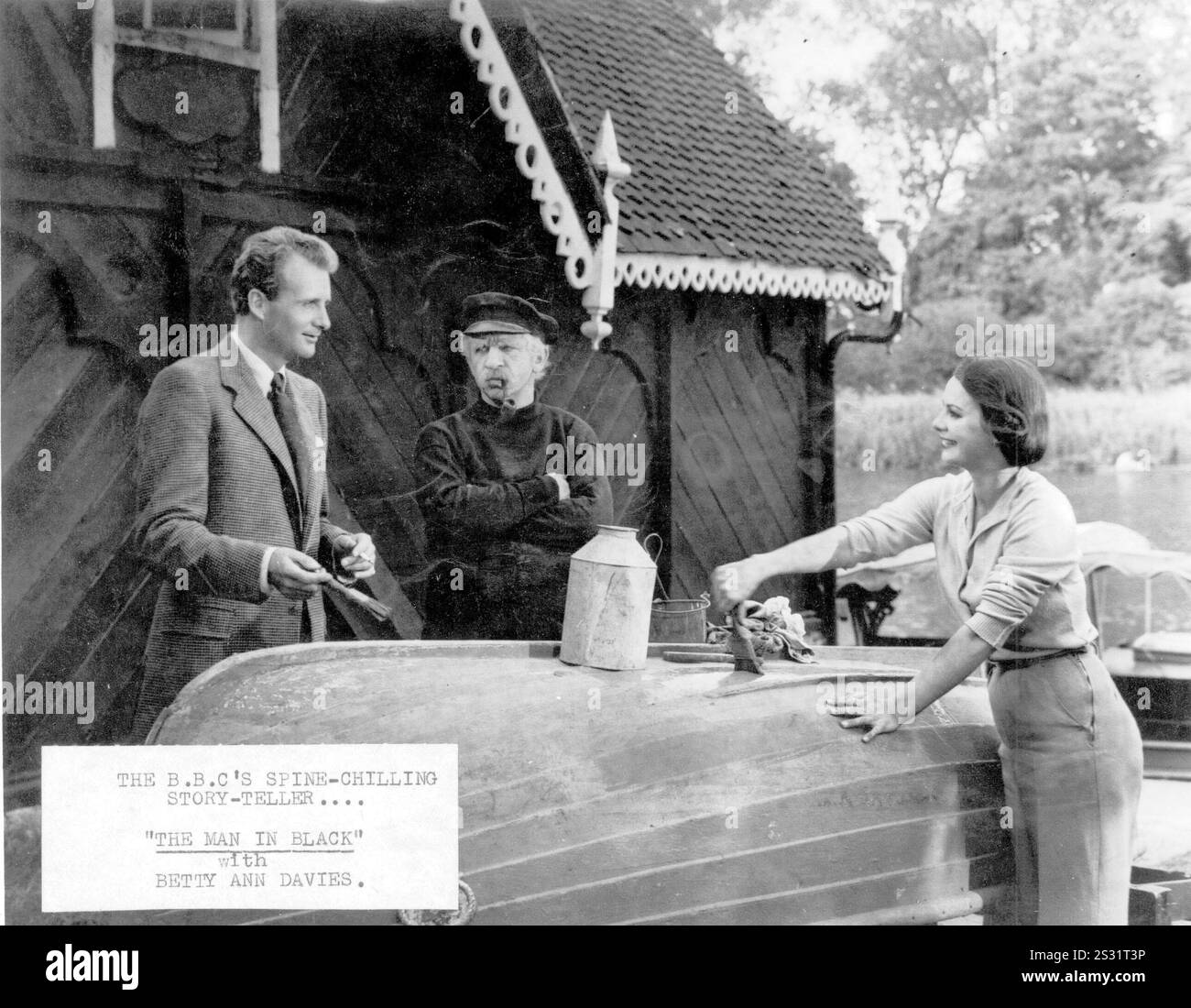 THE MAN IN BLACK ANTHONY FORWOOD, SID JAMES, HAZEL PENWARDEN Date: 1949 ...