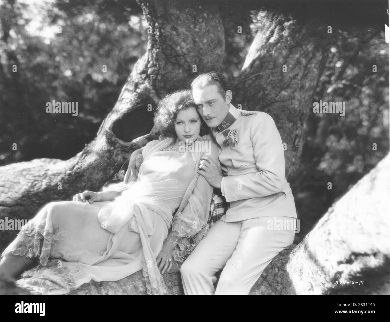 Mysterious Lady, The Greta Garbo .... Tania Fedorova Conrad Nagel ...