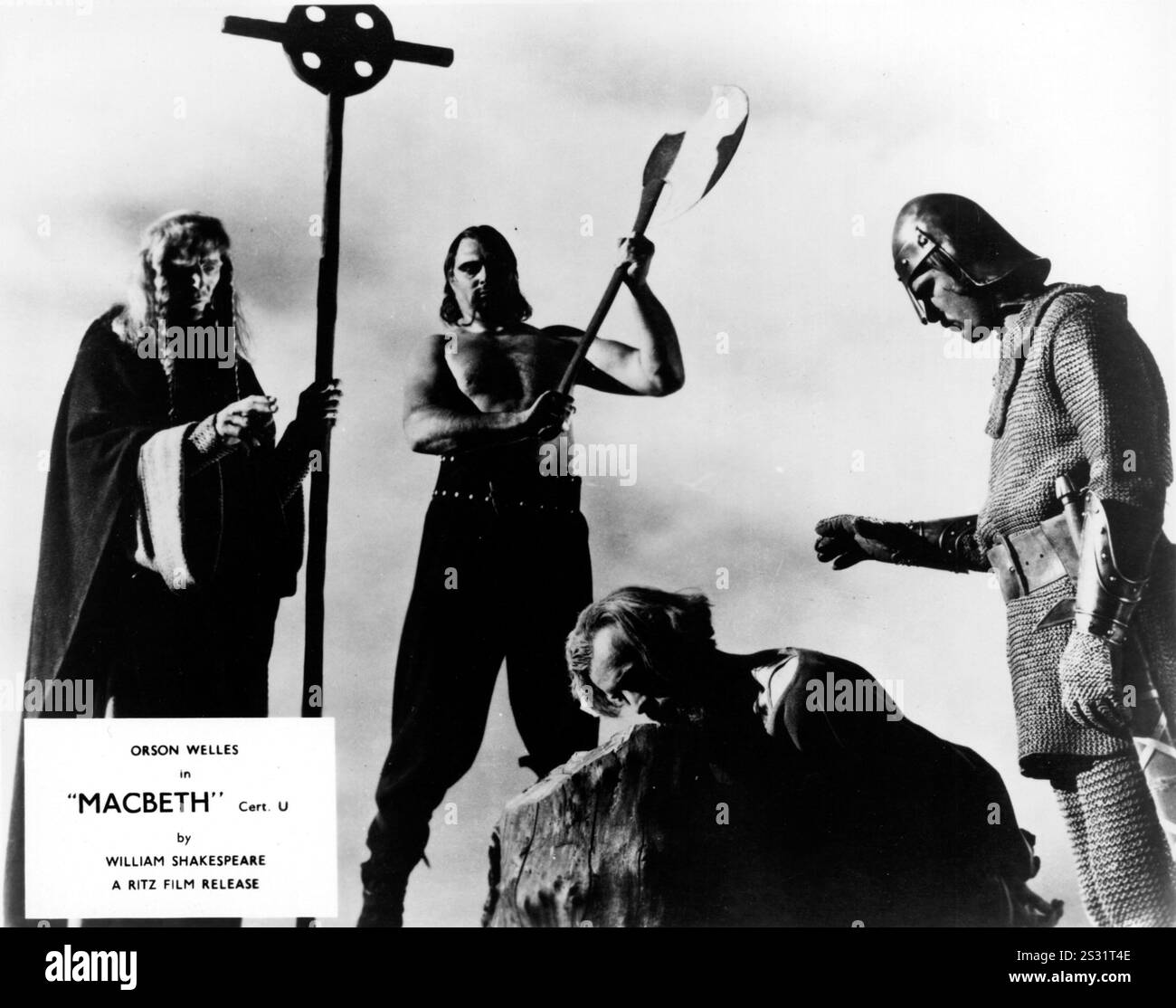 MACBETH BEHEADING A MERCURY PRODUCTION Date: 1948 Stock Photo - Alamy