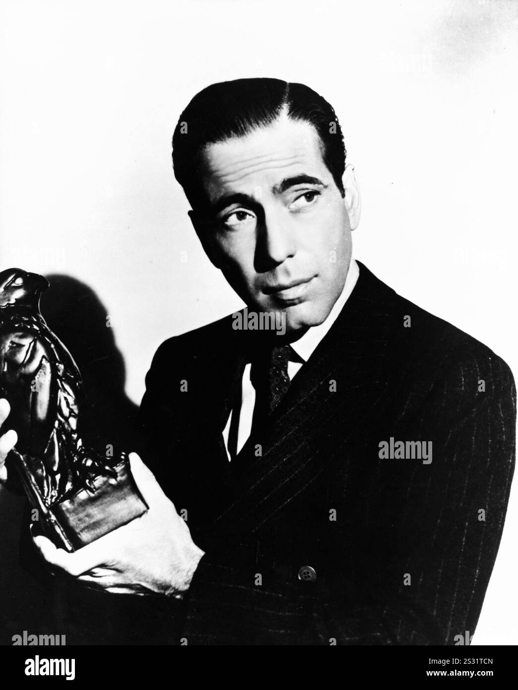 THE MALTESE FALCON HUMPHREY BOGART Date: 1941 Stock Photo - Alamy