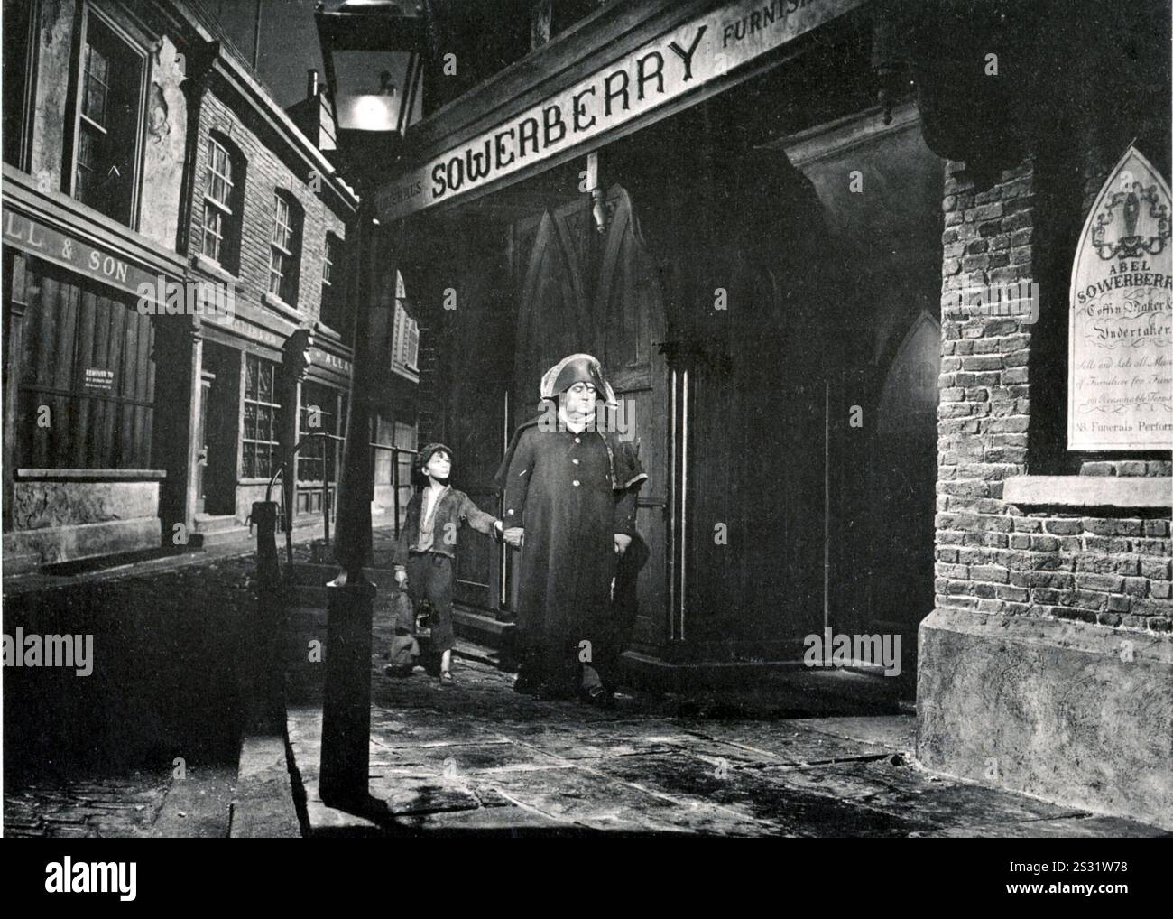 OLIVER TWIST CINEGUILD/J ARTHUR RANK JOHN HOWARD DAVIES as Oliver Twist ...