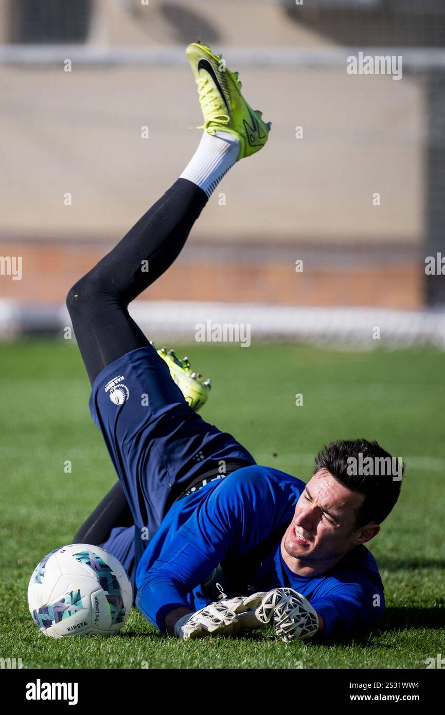 Oliva, Spain. 08th Jan, 2025. Gent's new goalkeeper Tom Vandenberghe ...
