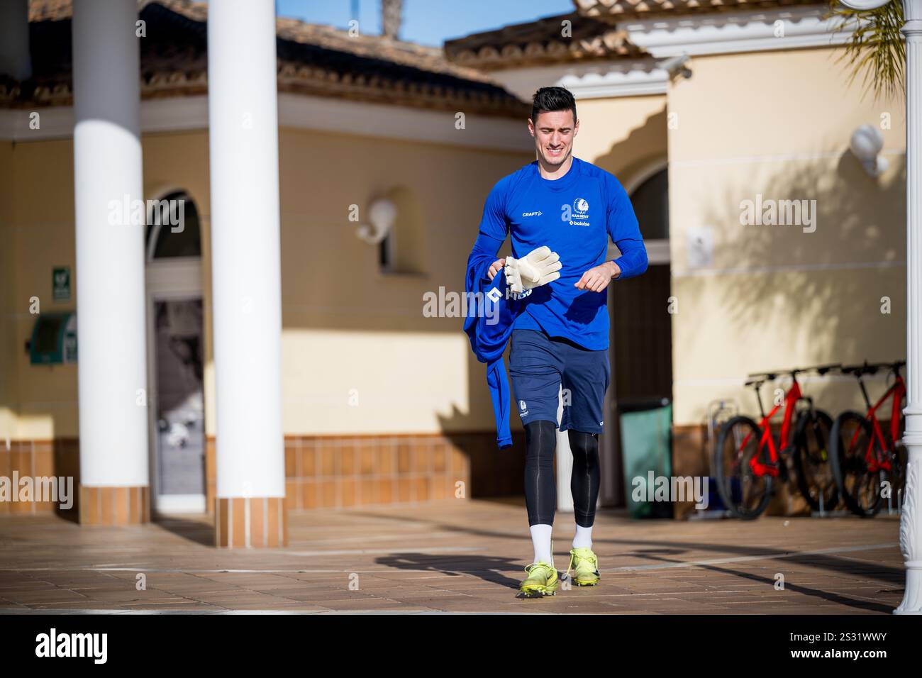 Oliva, Spain. 08th Jan, 2025. Gent's new goalkeeper Tom Vandenberghe ...