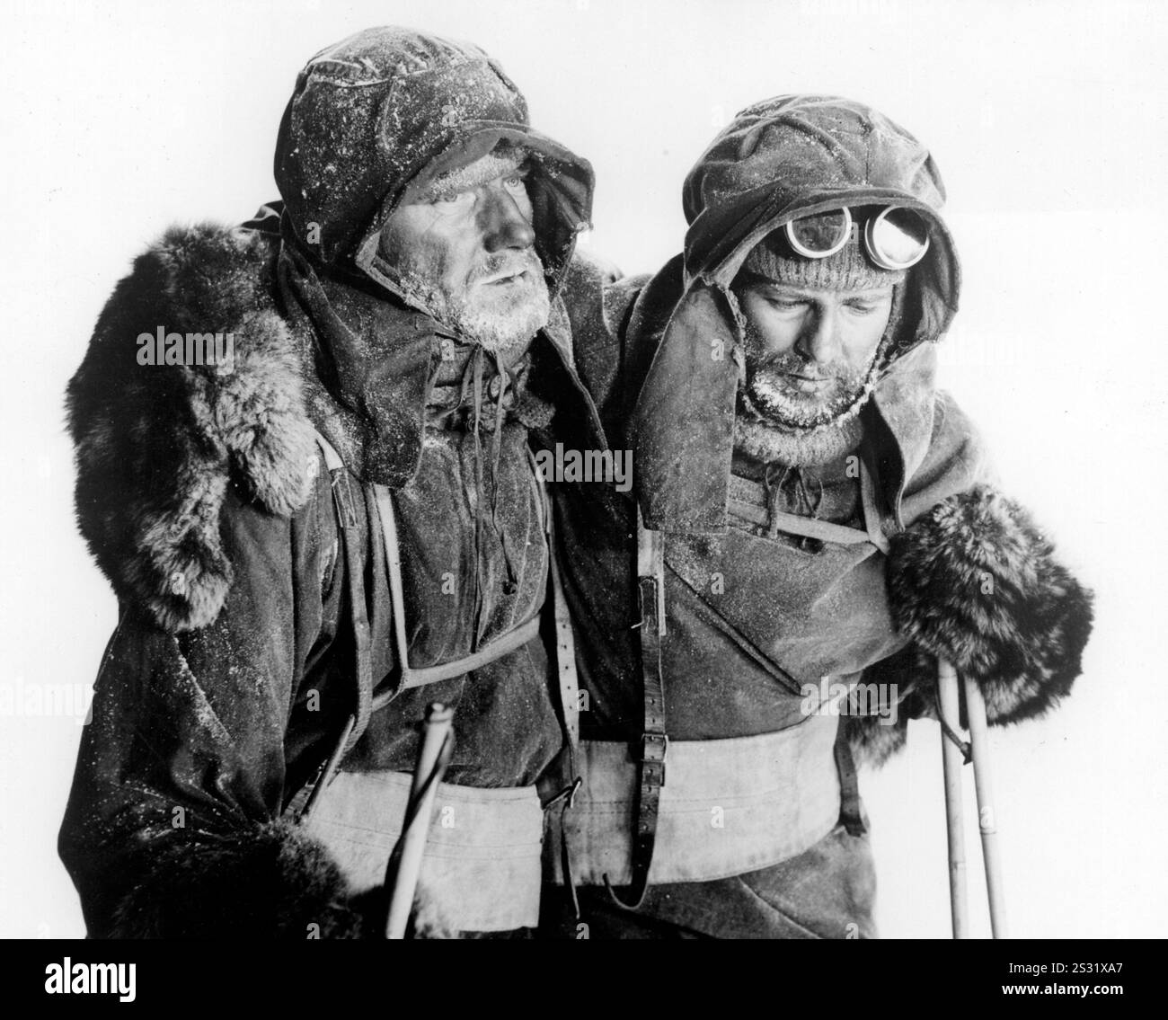SCOTT OF THE ANTARTIC Harold Warrender and Derek Bond Date: 1949 Stock ...