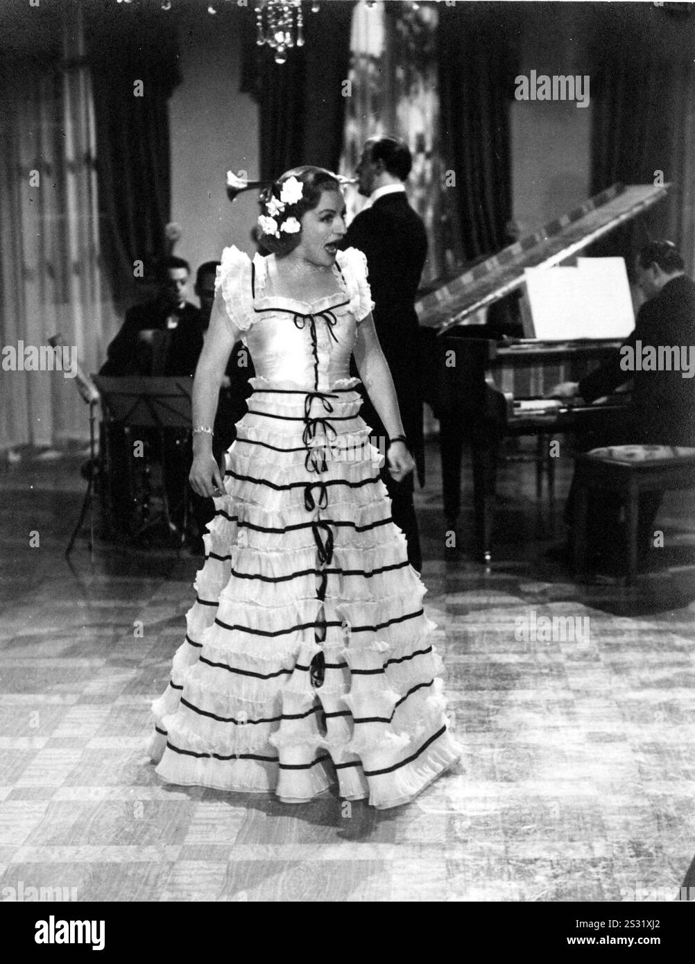 SHIPYARD SALLY GRACIE FIELDS Date: 1939 Stock Photo - Alamy