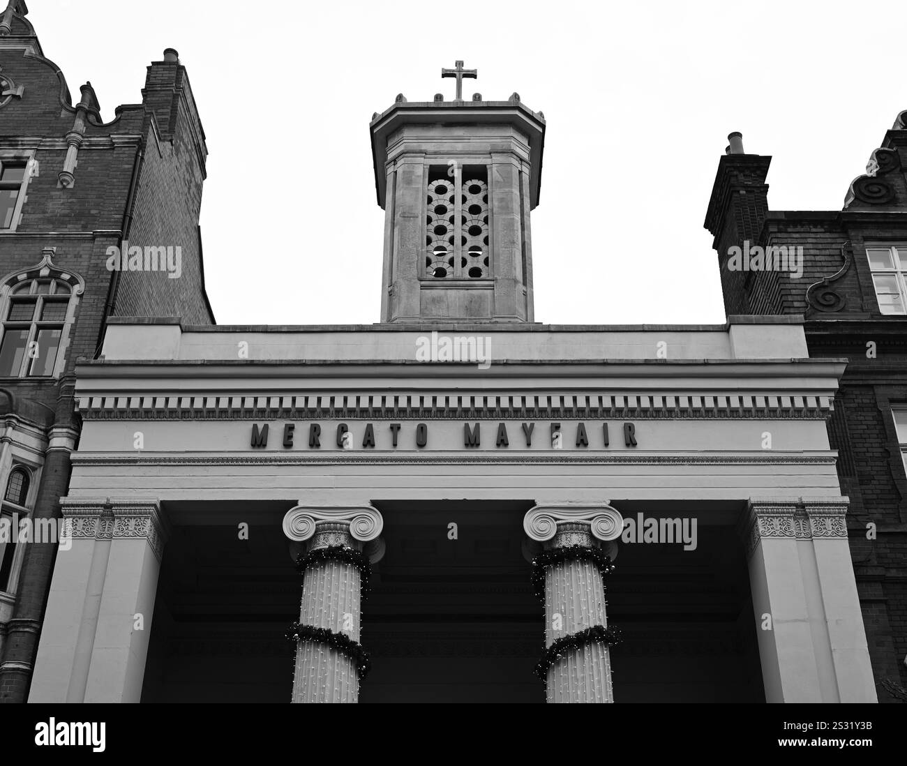 Mercato mayfair london Black and White Stock Photos & Images - Alamy