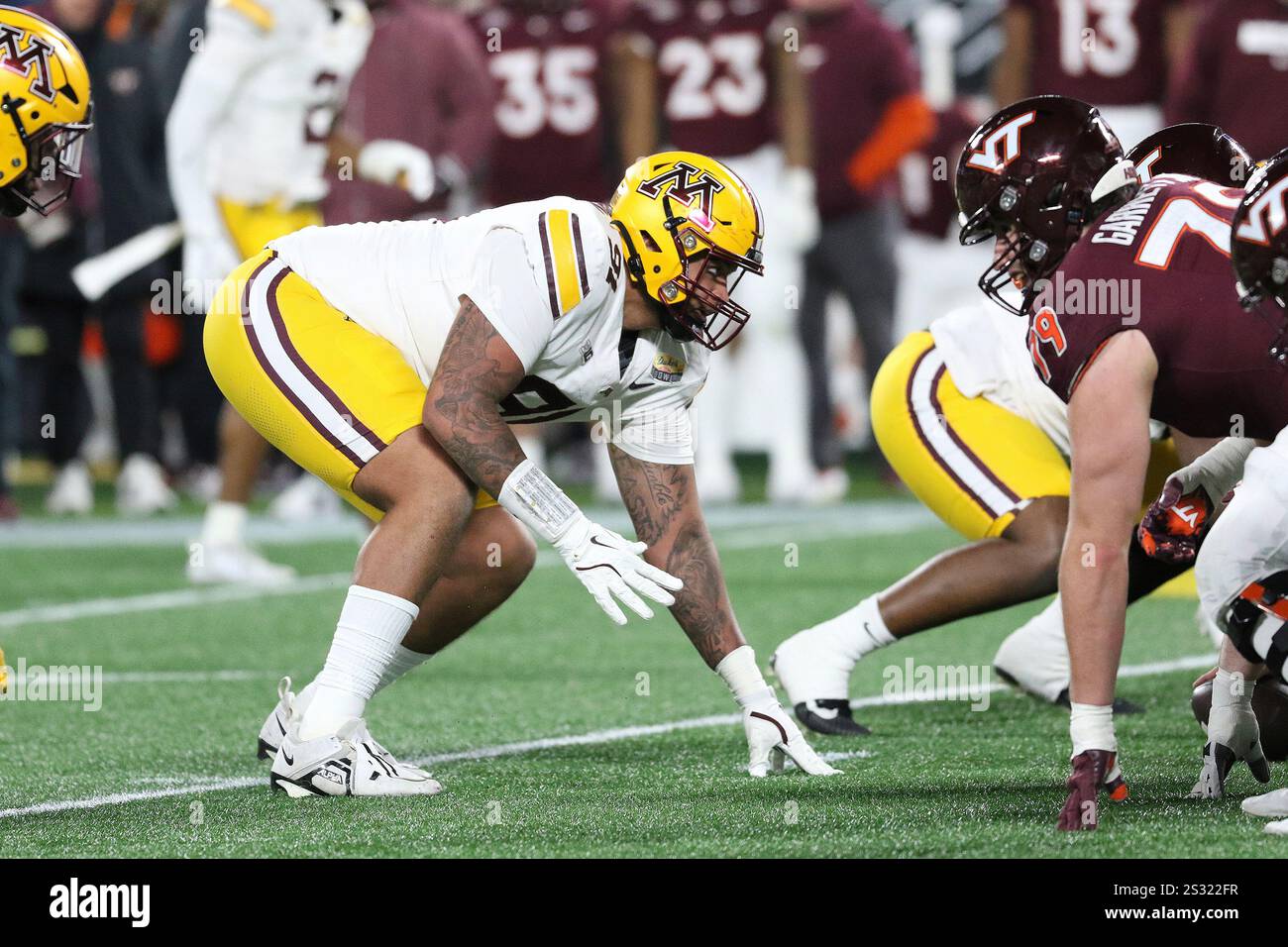 CHARLOTTE, NC - JANUARY 03: Minnesota Golden Gophers defensive lineman ...