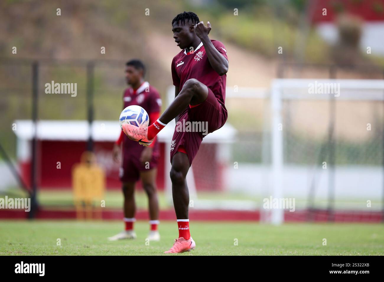 PE - RECIFE - 01/08/2025 - RECIFE, NAUTICO TRAINING - Samuel Otusanya ...