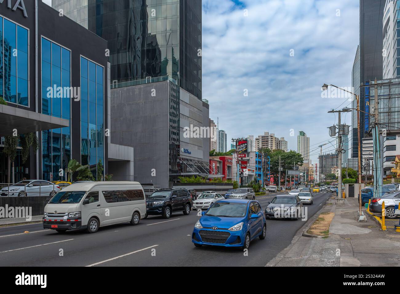 skyline in the center of the Panamanian capital Panama City Stock Photo ...