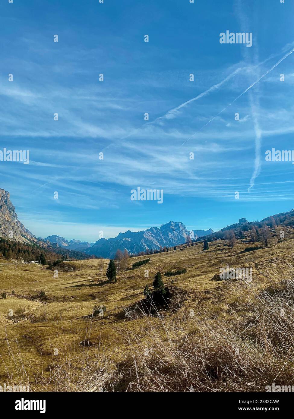 Dolomiten alpen sommer hi-res stock photography and images - Alamy