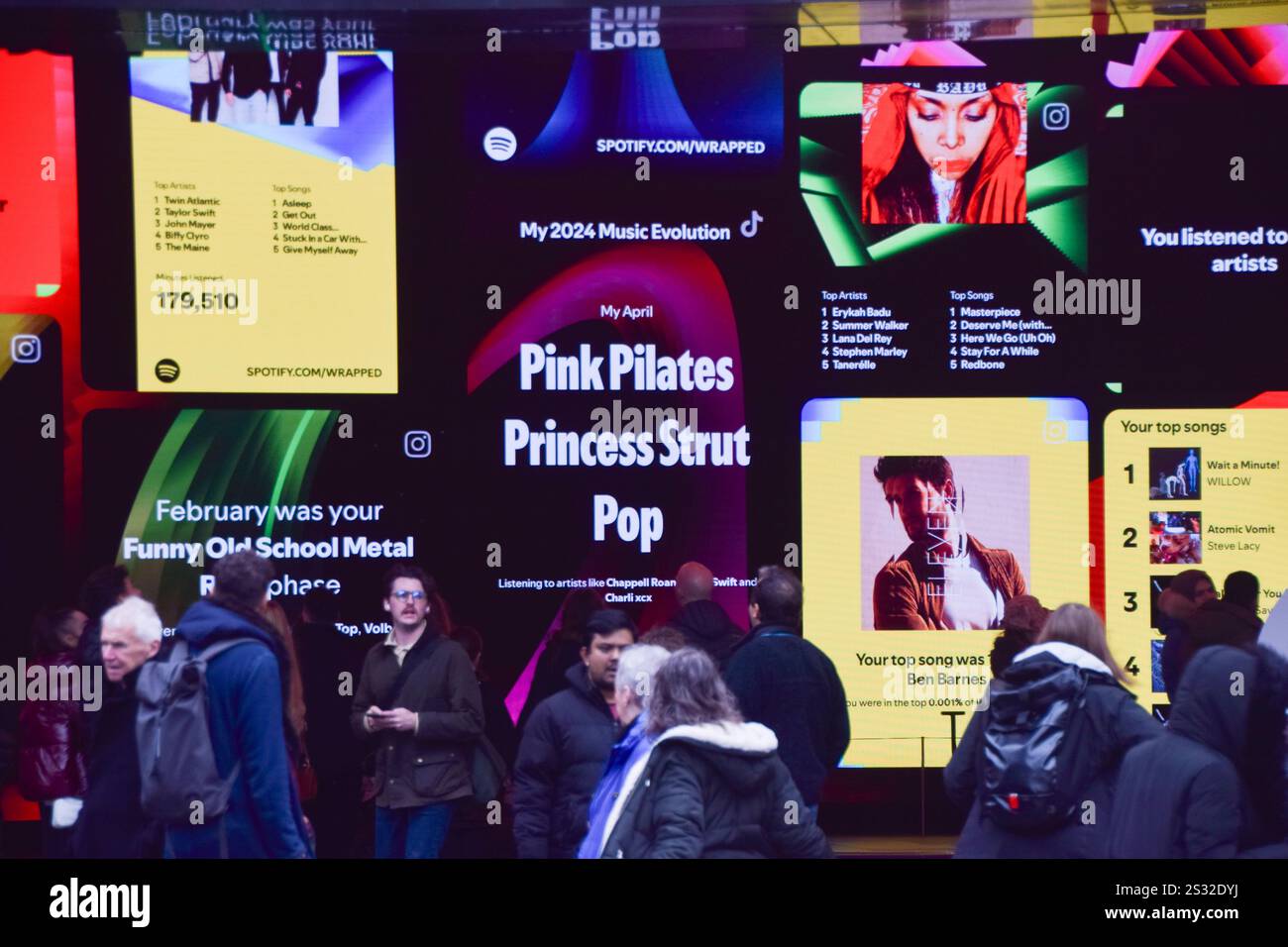 London, UK. 5th December 2024. The huge immersive screen at Outernet in ...