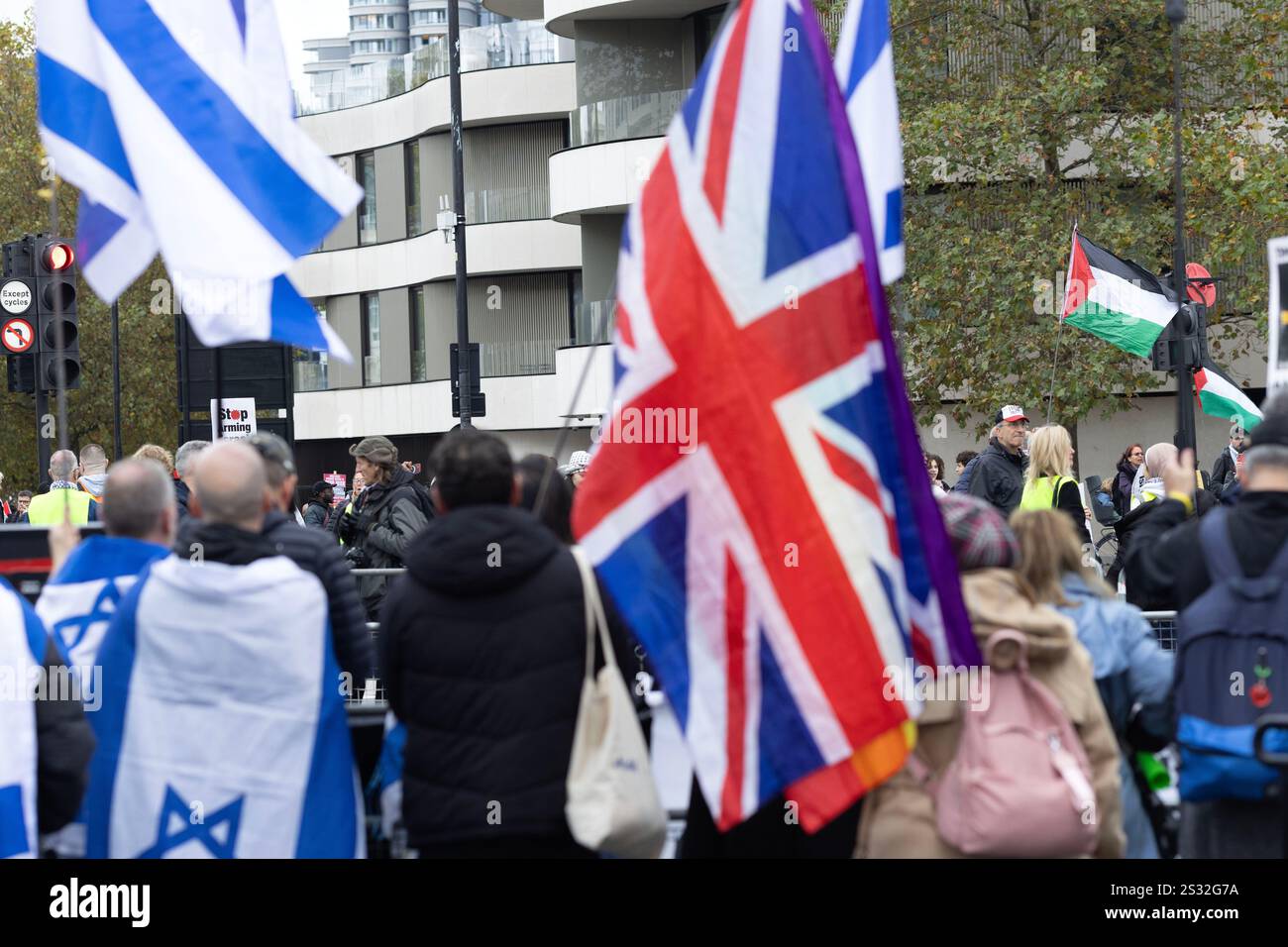 Pro-Palestinian protesters march in solidarity with Palestine in London ...