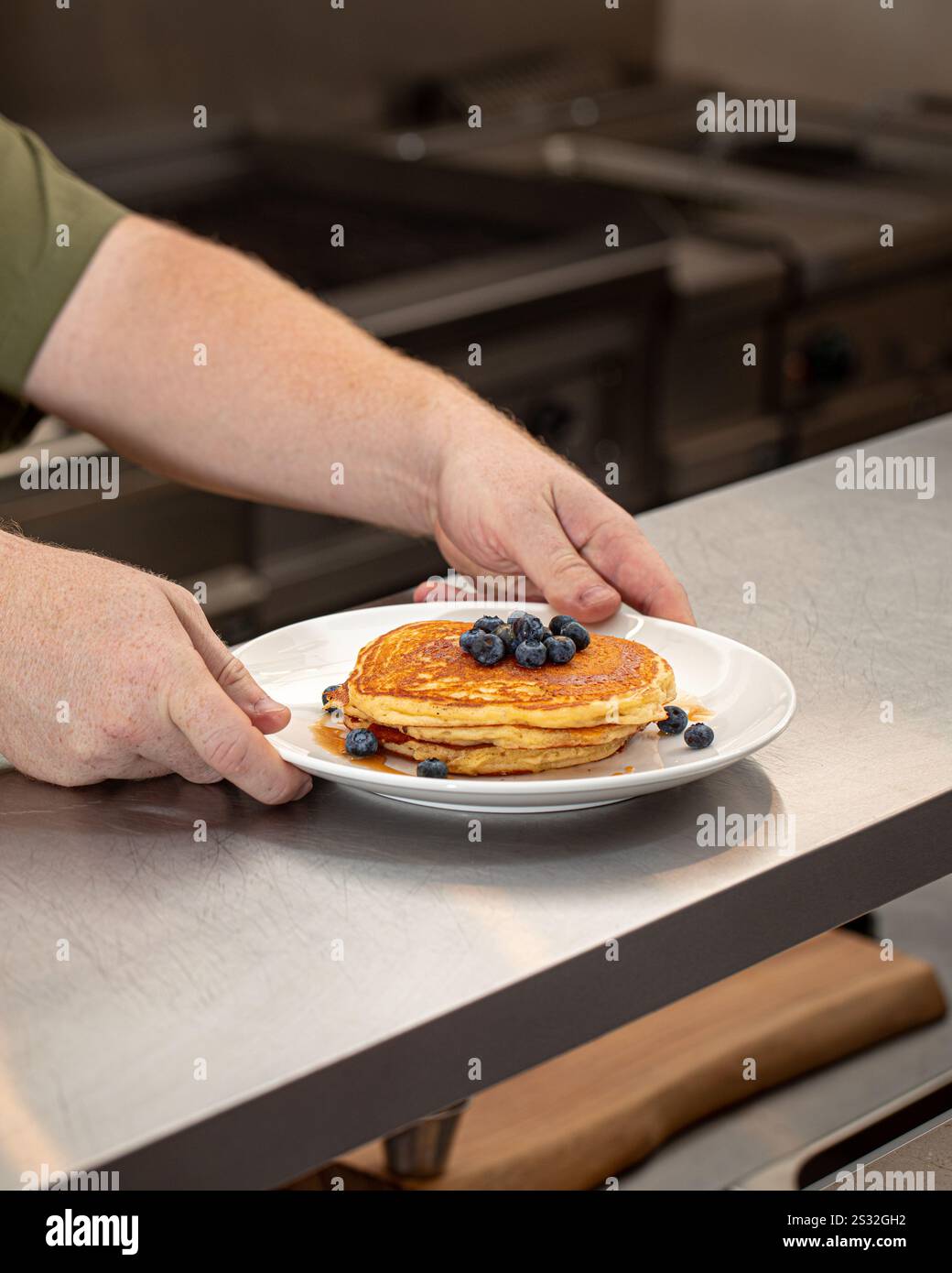 Making breakfast hi-res stock photography and images - Alamy