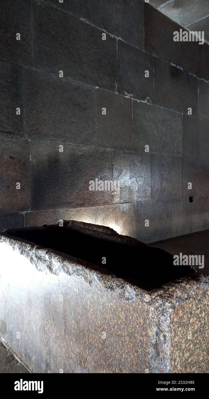 The sarcophagus of Khufu Kheops in the Pyramid of Kheops, Cairo, Egypt ...