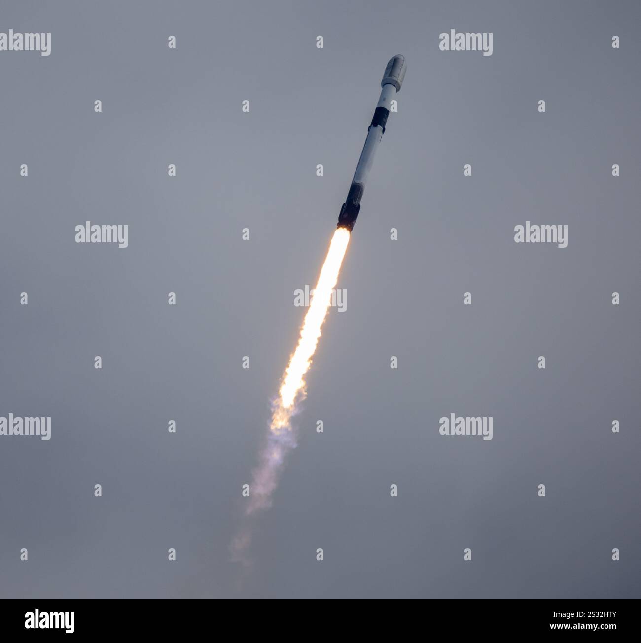 Kennedy Space Center, USA. 08th Jan, 2025. On a chilly breezy mid ...