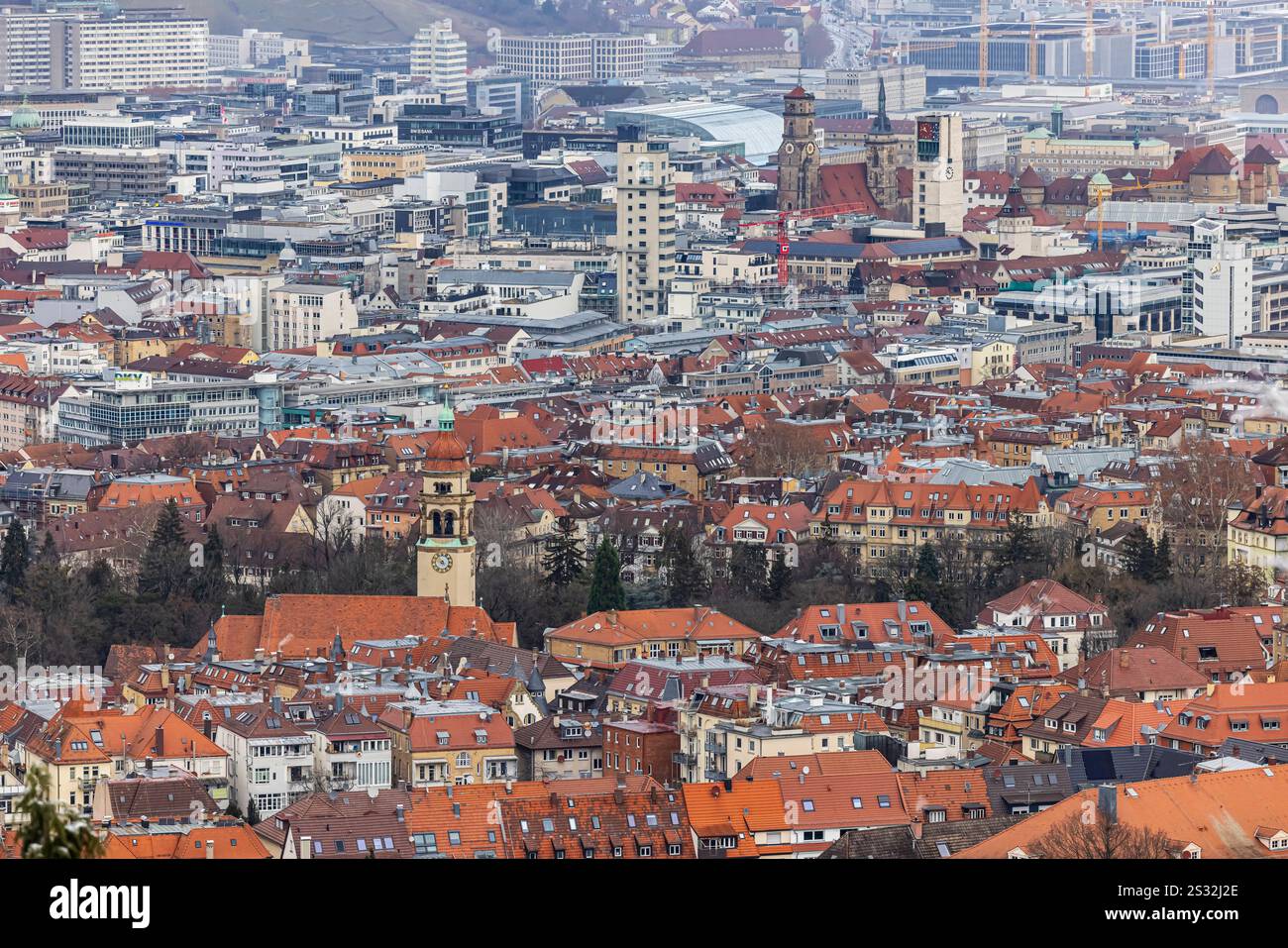 Stadtansicht Stuttgart im Winter. //01.01.2025: Stuttgart, Baden ...