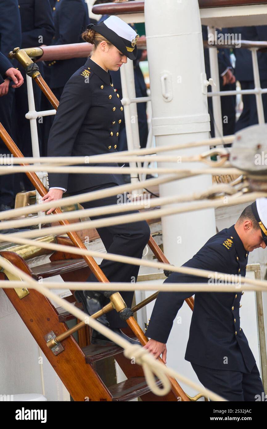 Cadiz, Andalucia, Spain. 8th Jan, 2025. Crown Princess Leonor arrives ...