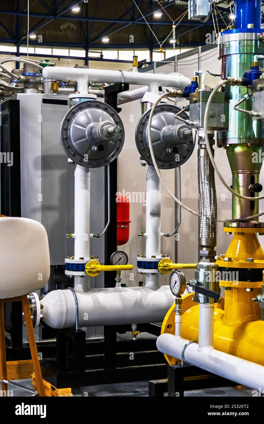 A complex industrial system, for gas or fluid handling. System for autonomous and backup gas ...