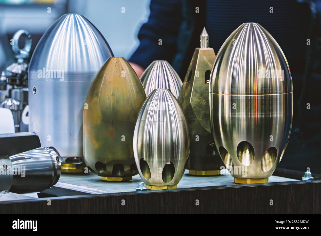 Specialized equipment for cleaning and flushing sewer pipes and ...