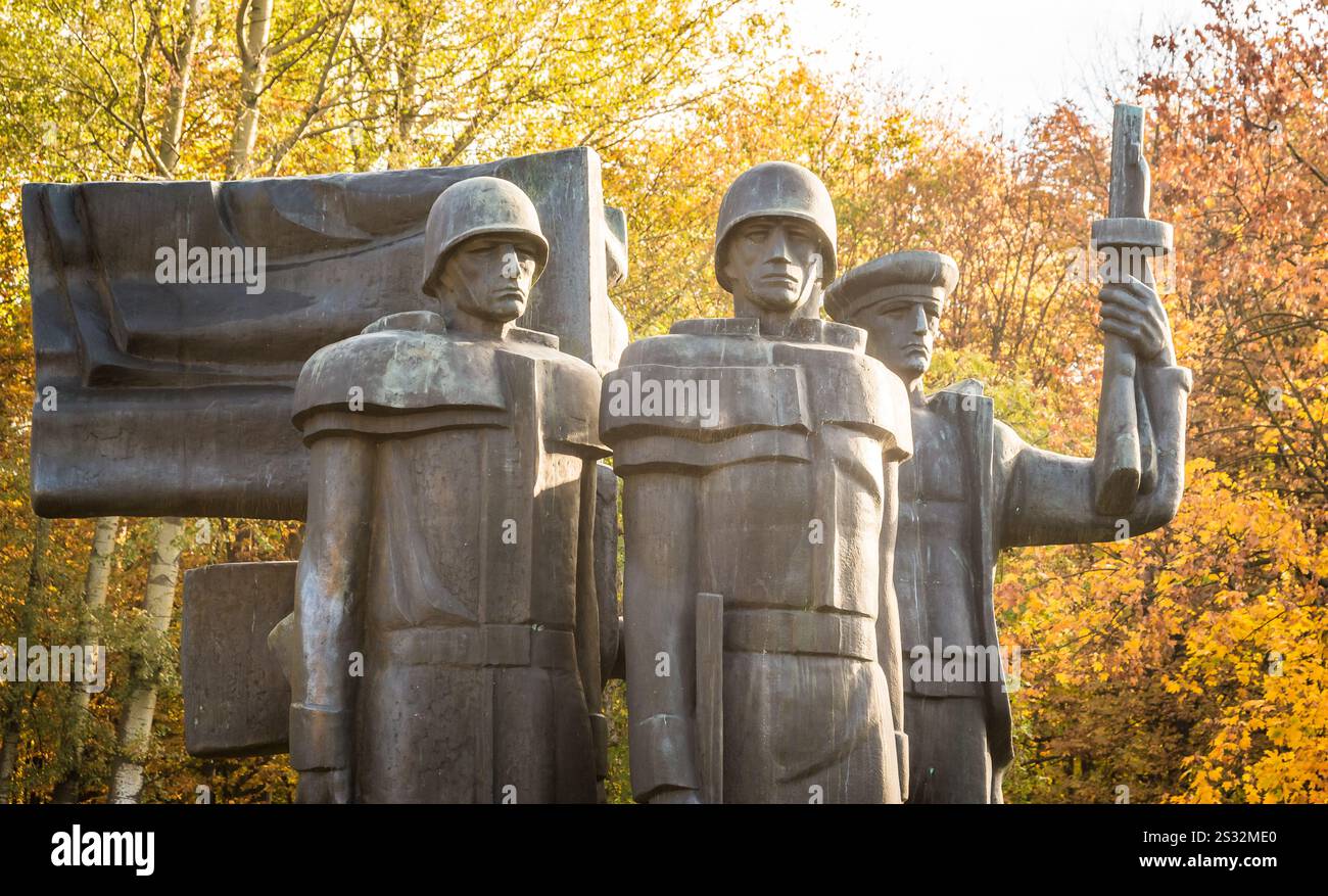 Military statues at the war memorial, Martynas Mazvydas Sculpture Park ...