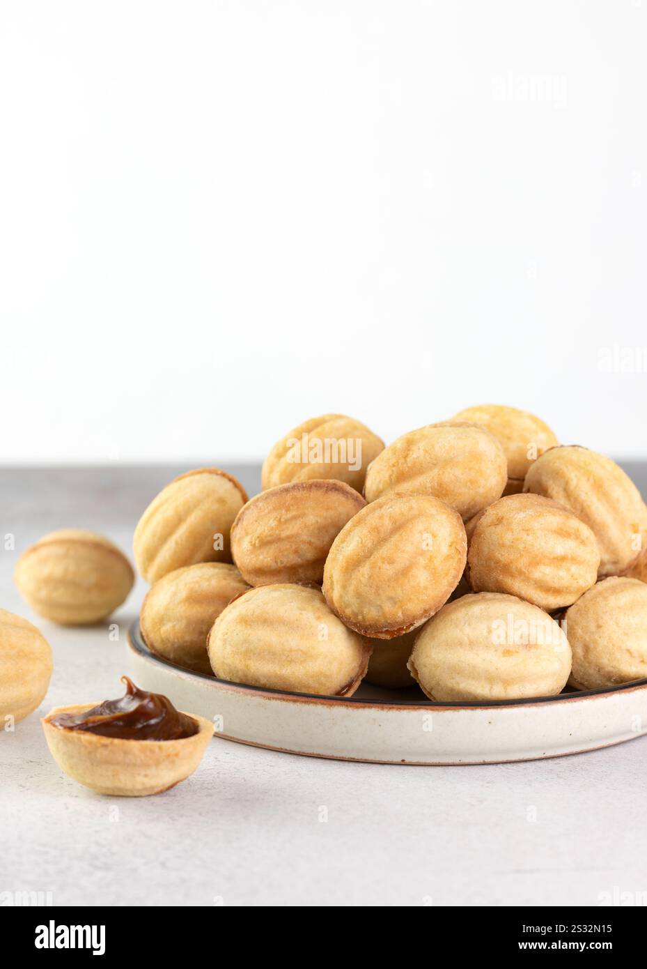 Oreshki hi-res stock photography and images - Alamy