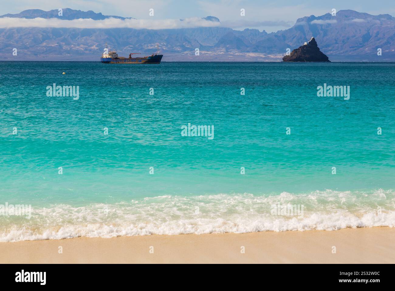 Praia da Laginha, Mindelo, Sao Vicente, Cape Verde Stock Photo - Alamy