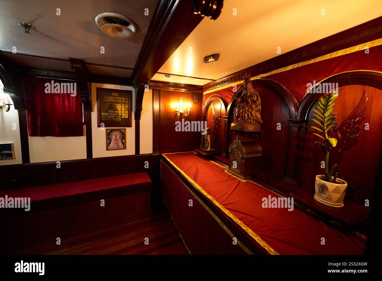 Images of the Juan Sebastián de Elcano, the Spanish Navy's iconic ...