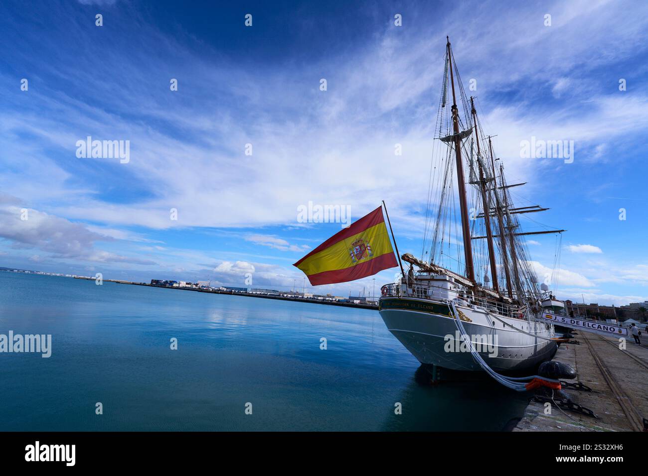 Images of the Juan Sebastián de Elcano, the Spanish Navy's iconic ...