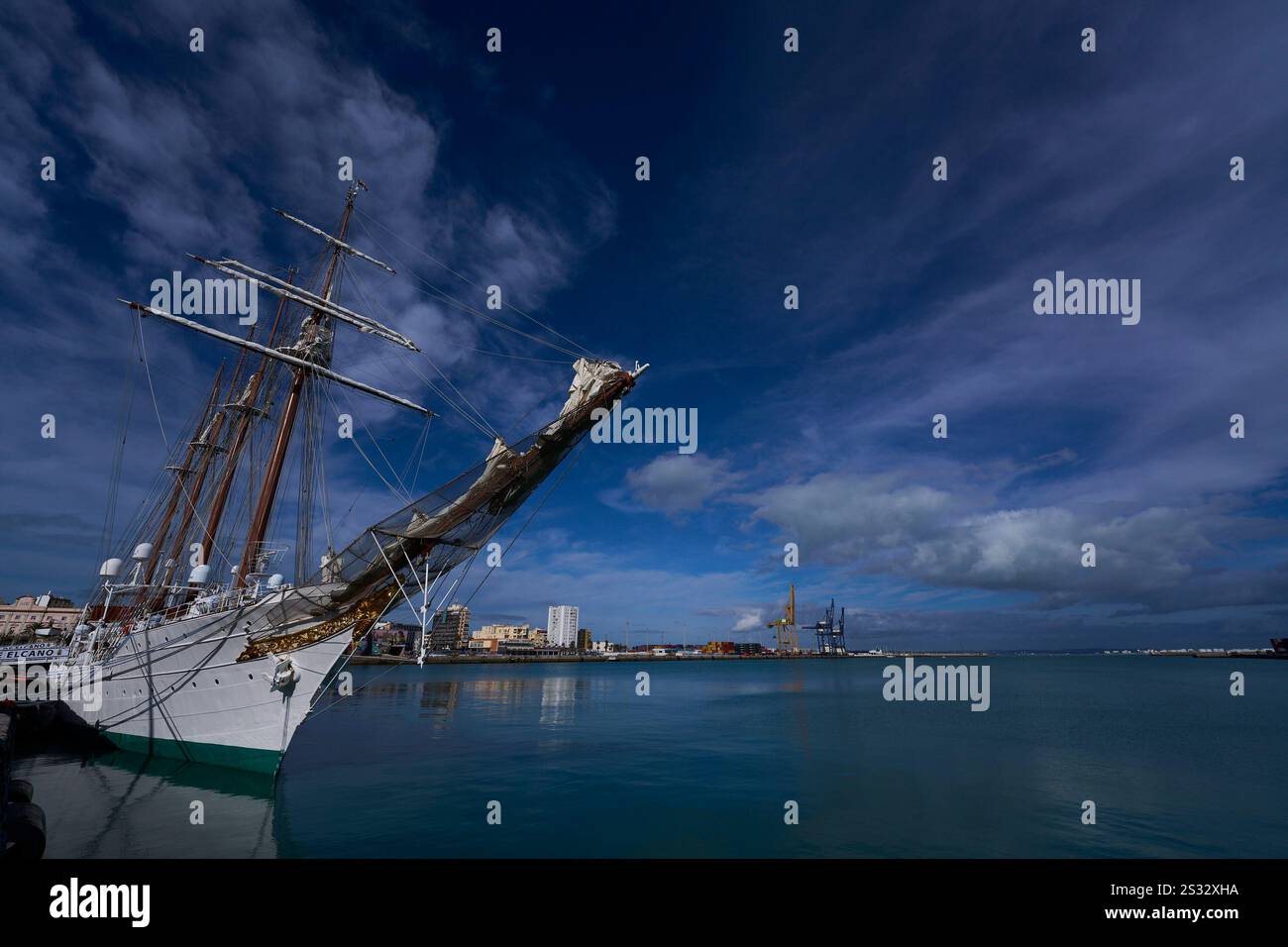 Images of the Juan Sebastián de Elcano, the Spanish Navy's iconic ...