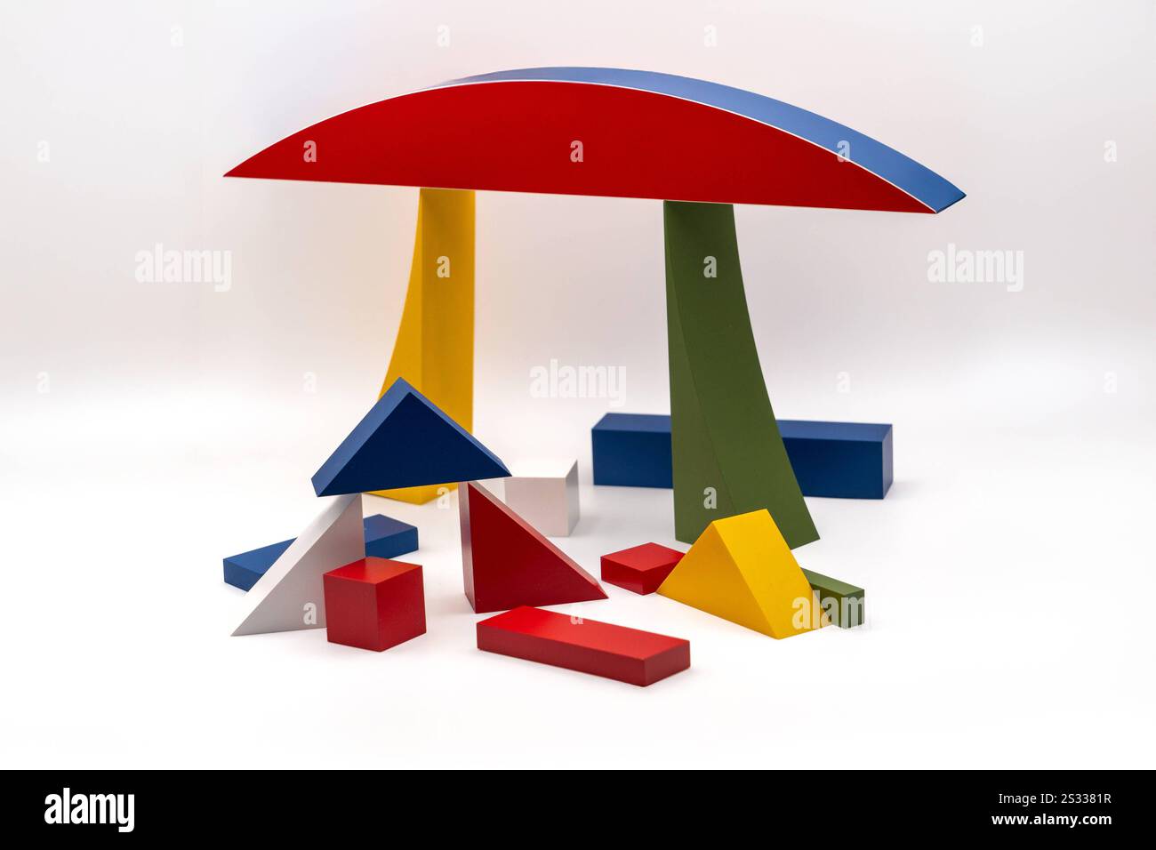 Bauhaus Spiel von Alma Siedhoff-Buscher Bauklötze des Bauhaus Spiels ...