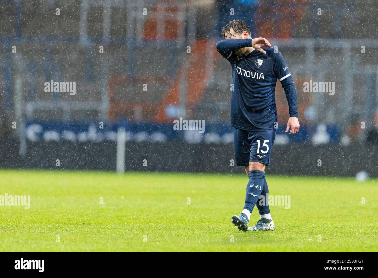 Bochum, Deutschland. 05th Jan, 2025. Felix Passlack (VfL Bochum, #15 ...